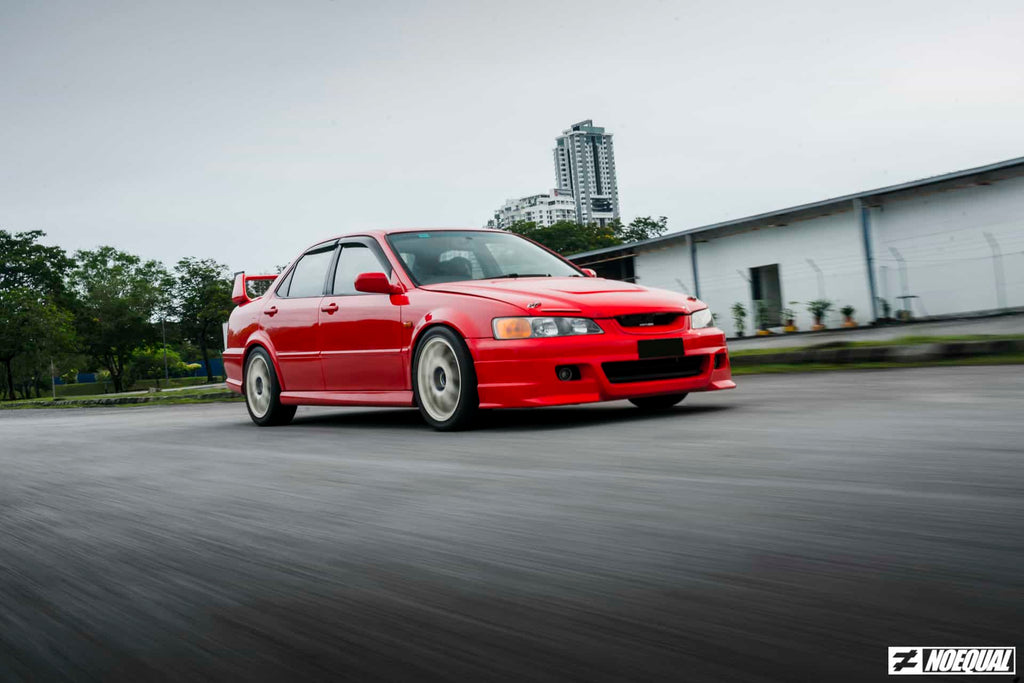 The Family R – Honda Accord Euro R